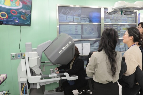 HUMC shares Smart Hospital Models to nursing delegation from Nagoya ...